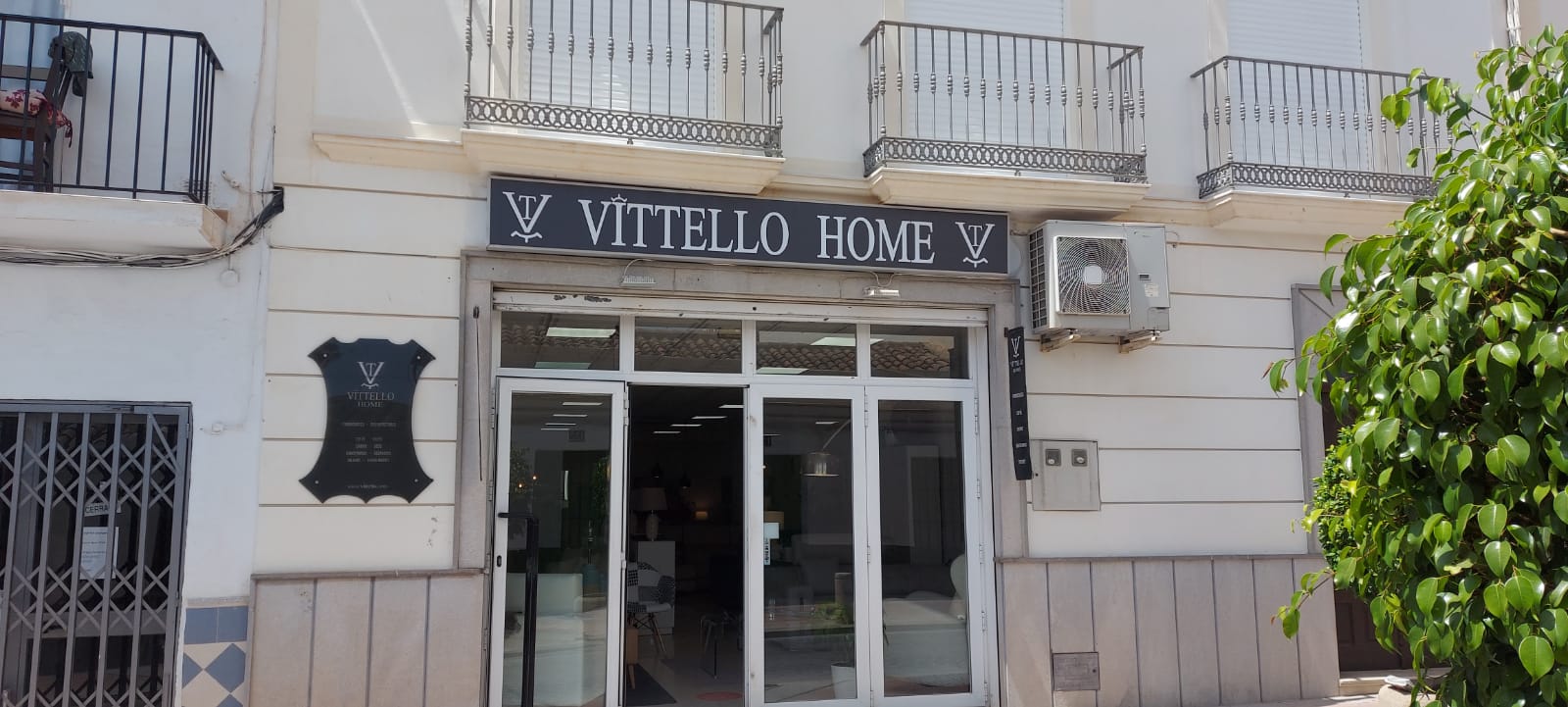 Vittello: Your store for sofas, furniture, beds and decoration