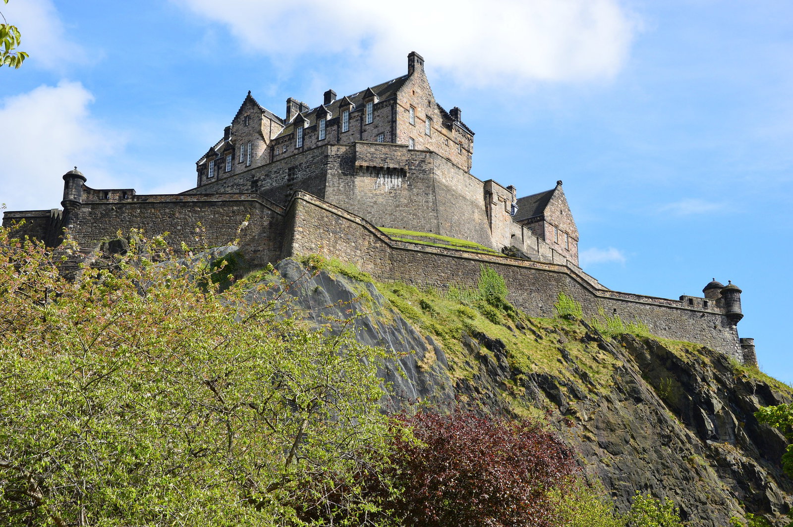 Musement: The most haunted castles in Europe and their (in)famous ...
