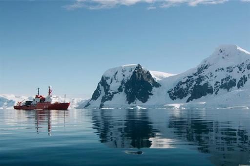 The 36th Spanish Antarctic Research Campaign is hosting 26 scientific ...