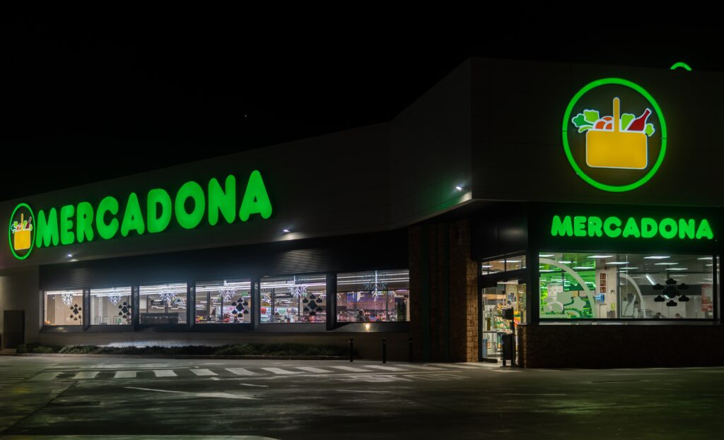 Supermarket sustainability with Mercadona’s commitment to electric ...