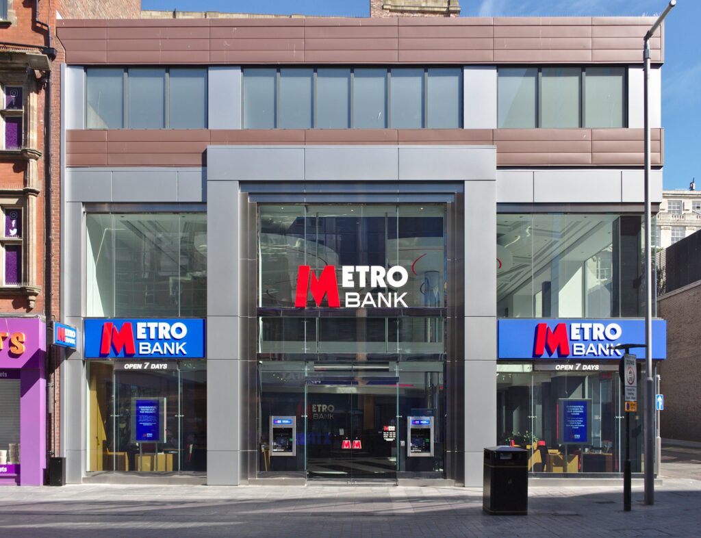 Colombian billionaire rescues Metro Bank « Euro Weekly News