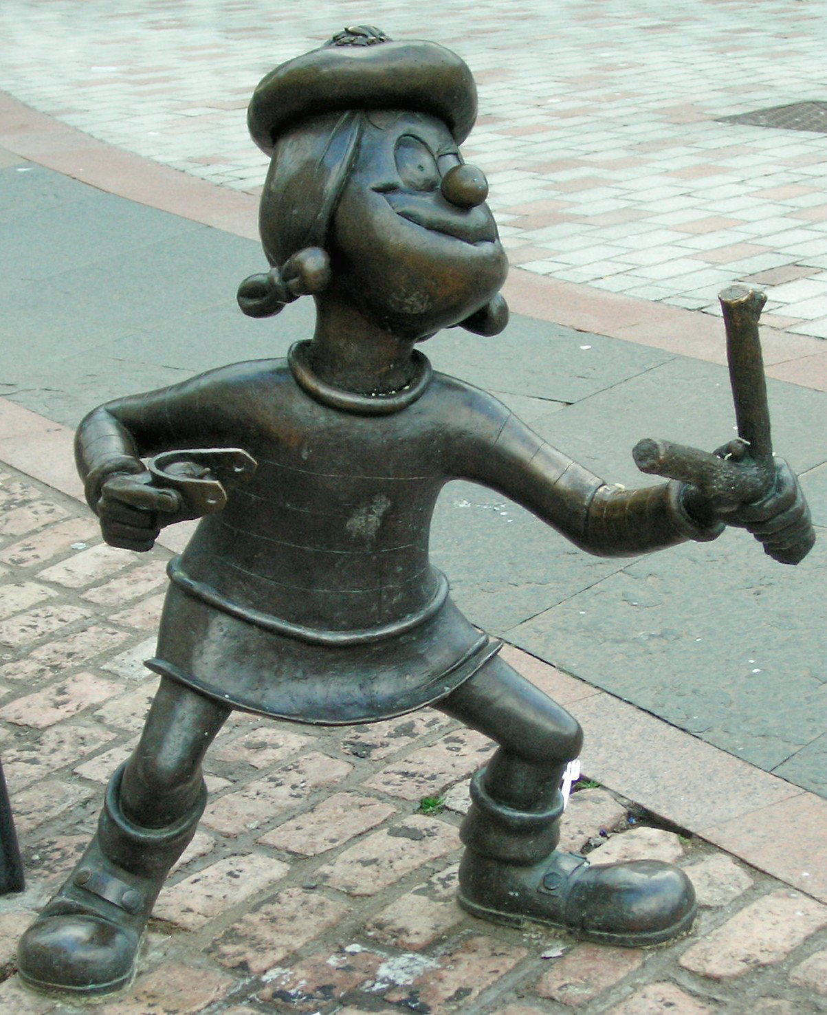 Growing old disgracefully – Minnie the Minx « Euro Weekly News