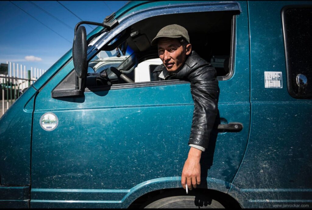Smoking in the car - your view « Euro Weekly News