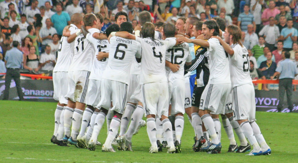 Big screen footy « Euro Weekly News