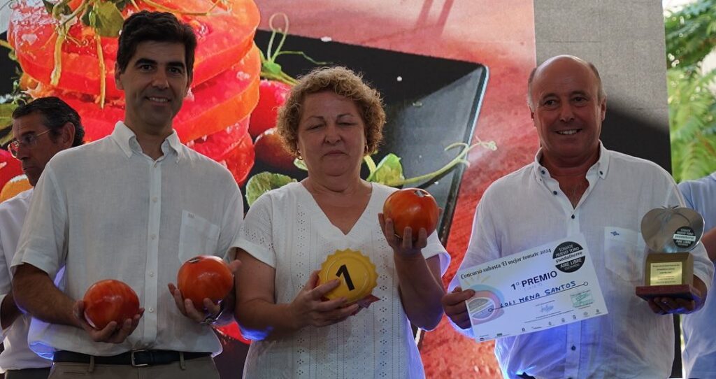 Box of tomatoes sells for record €6,000 « Euro Weekly News