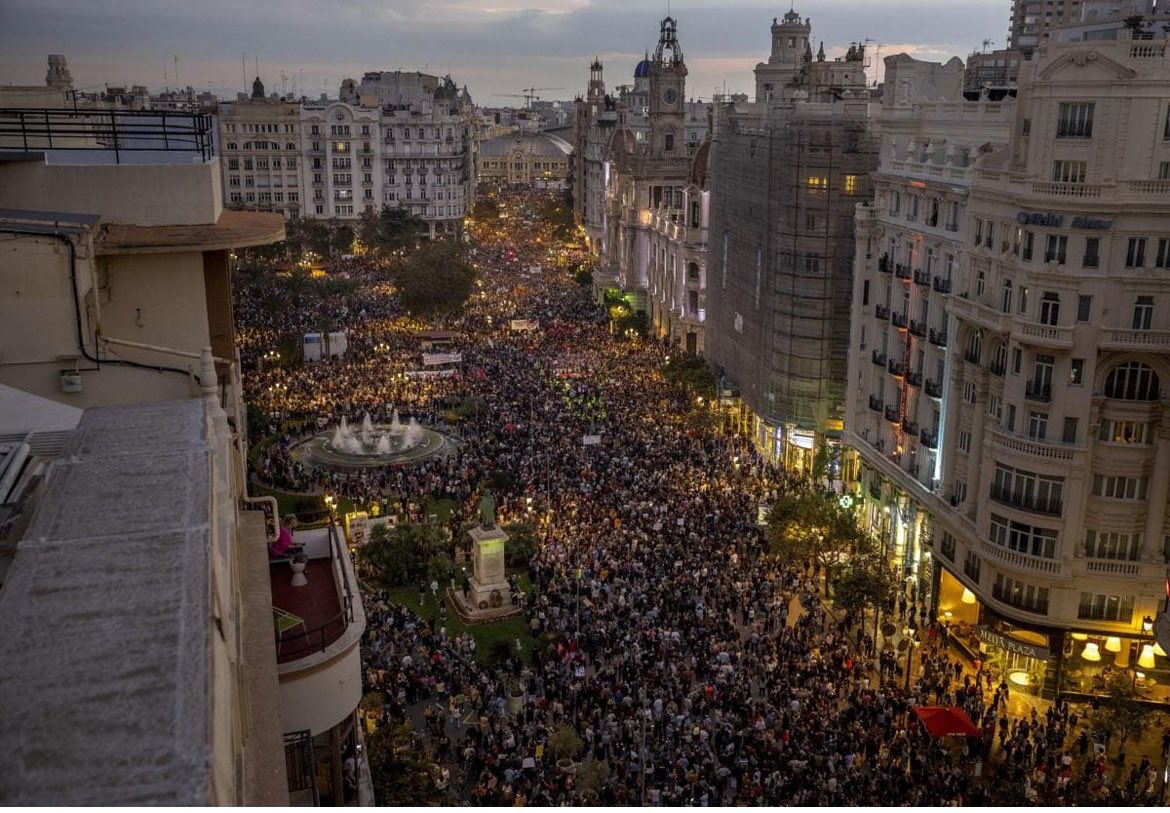 160,000 march Valencia to demand resignations « Euro Weekly News