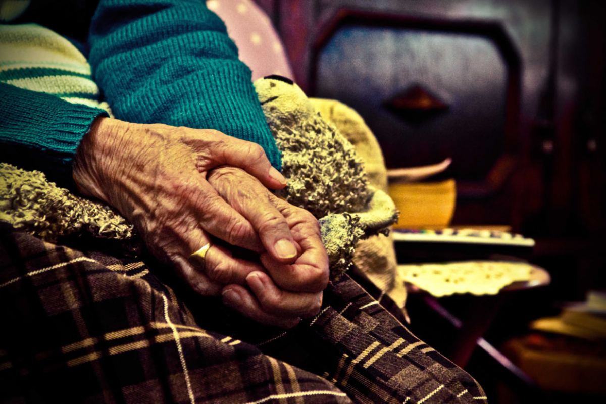 8000 over 70’s fake police scam Holland « Euro Weekly News
