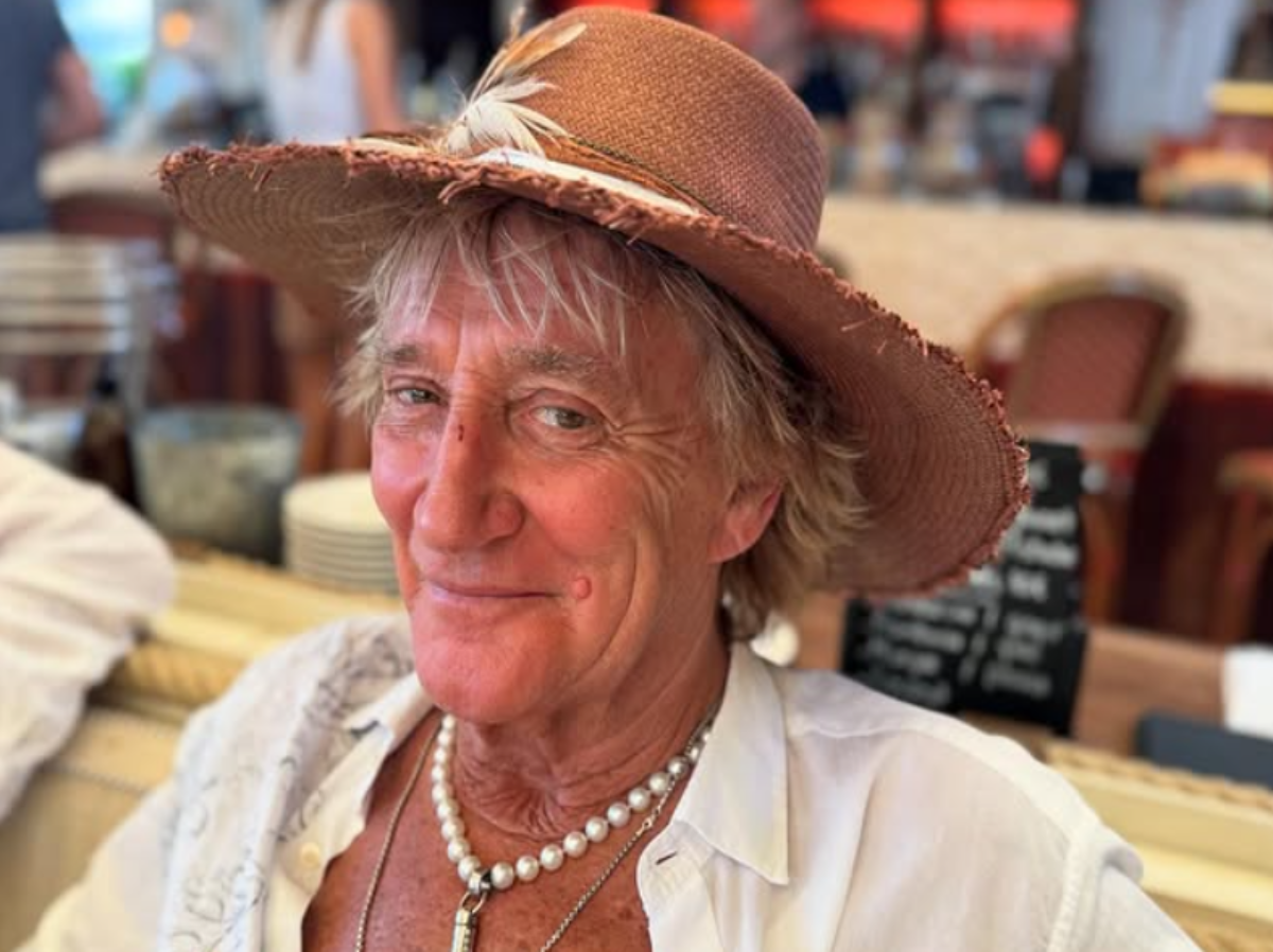 Sir Rod Stewart celebrates 80th Birthday « Euro Weekly News