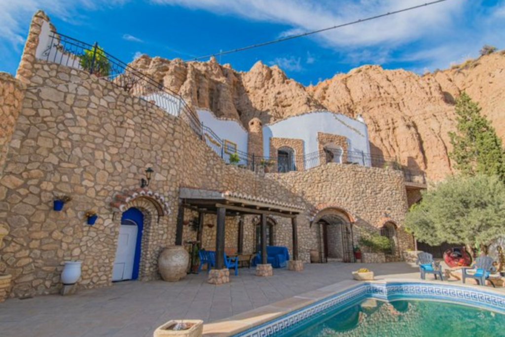 Cave house craze taking Granada by storm « Euro Weekly News