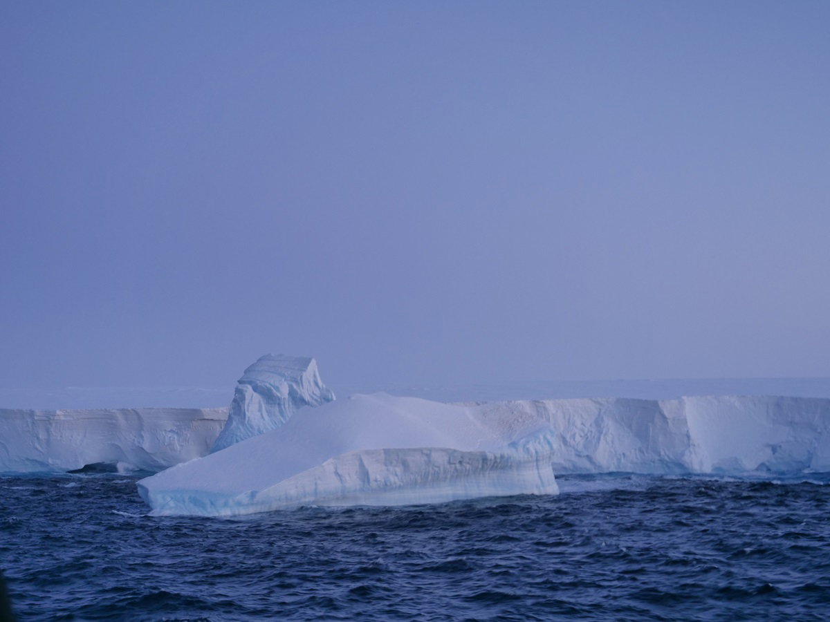 Giant Iceberg grounded near South Georgia « Euro Weekly News