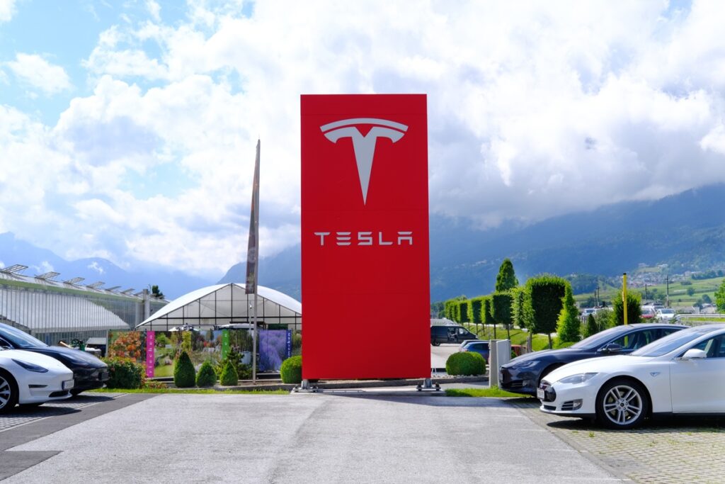 Tesla’s European sales slump 2025 « Euro Weekly News