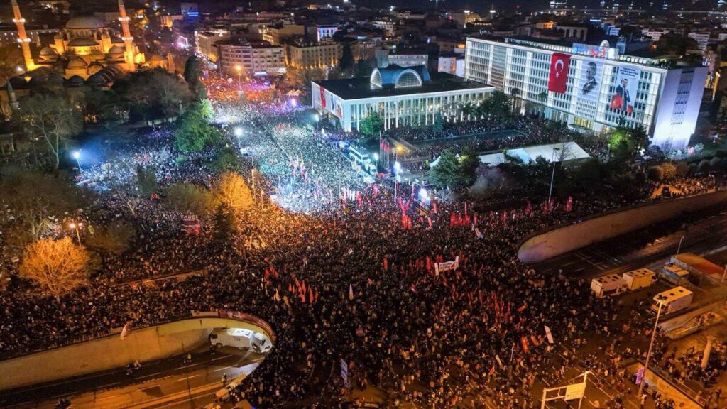 Turkey in chaos after fifth day of protests « Euro Weekly News