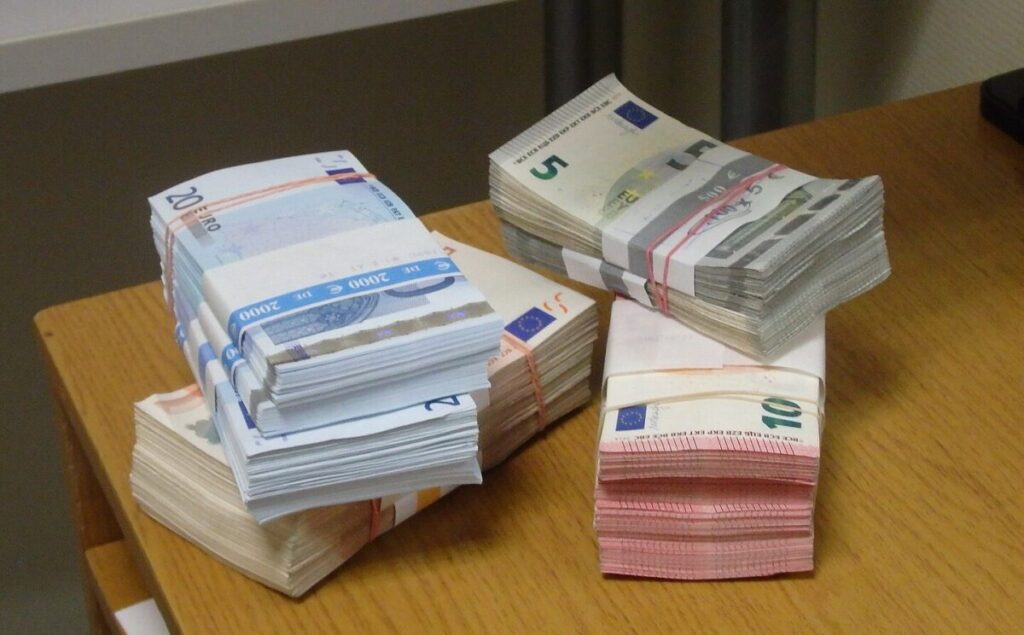 Spain’s Blackout lesson: Cash is king again « Euro Weekly News