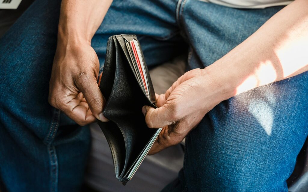 Report shows deep poverty gap in Portugal « Euro Weekly News