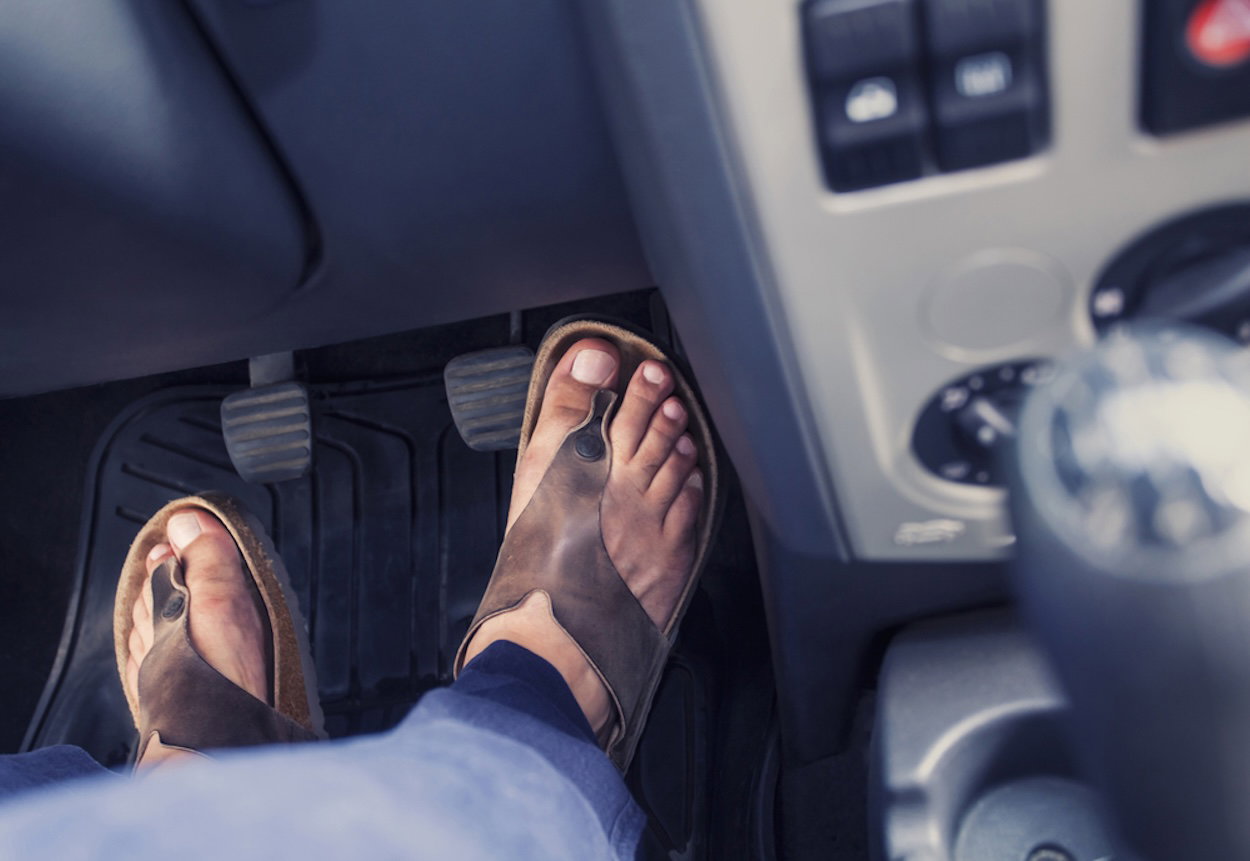 Flip-flop driving fines: Spanish police warn « Euro Weekly News