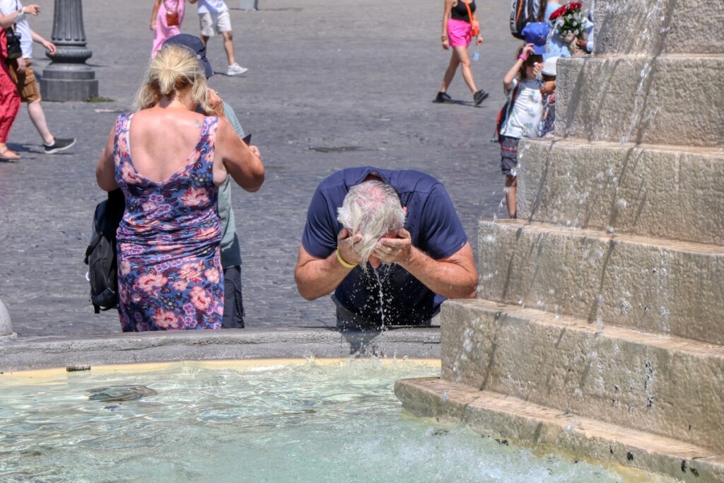 Italy halts outdoor work in record heatwave « Euro Weekly News