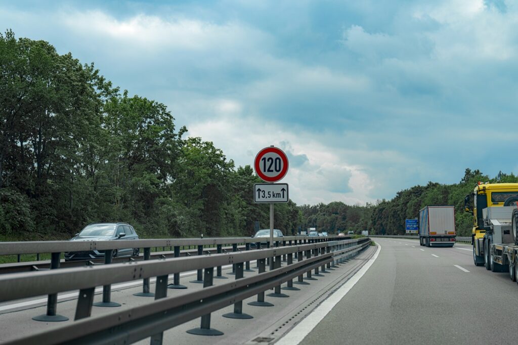 Spain’s first dynamic speed limit motorway « Euro Weekly News