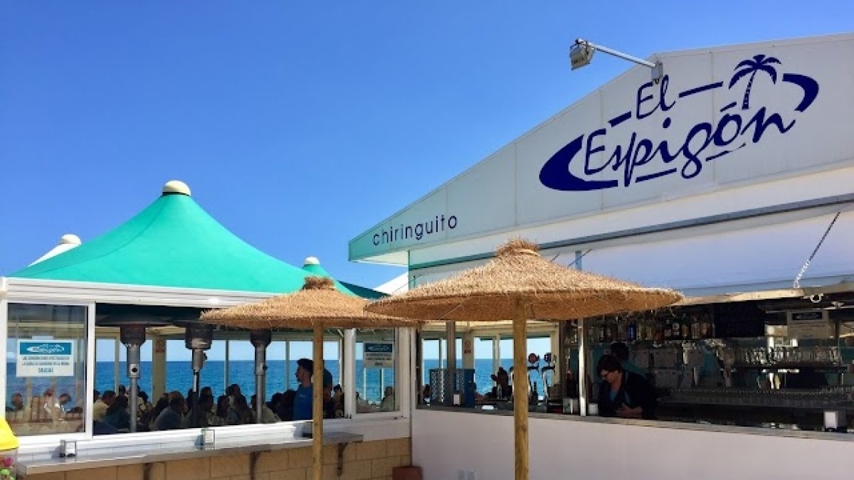 Famed Garrucha beach bar turns 30 this year « Euro Weekly News