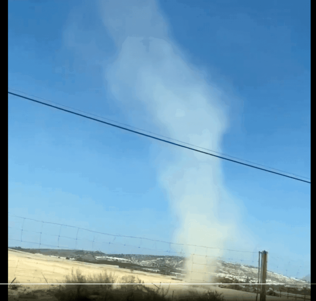 Dust devil stuns Vega Baja drivers « Euro Weekly News
