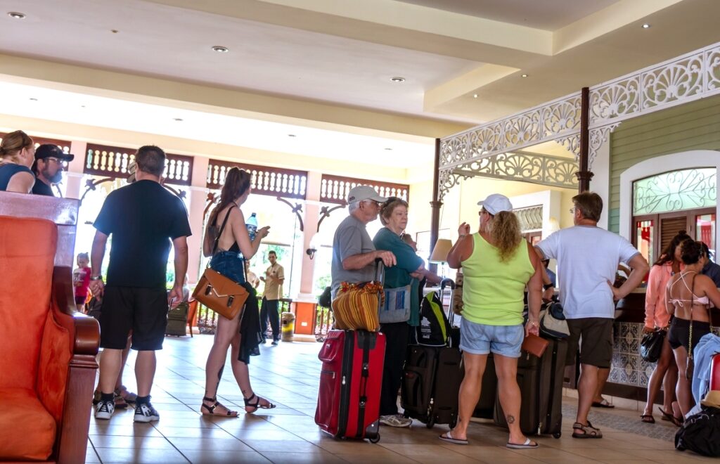 Spanish hotels fight against Orwellian law « Euro Weekly News