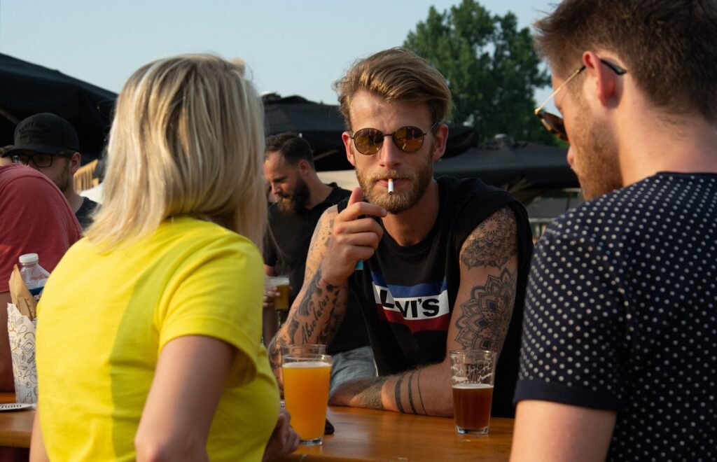 Spain’s bars rage against new smoking rules « Euro Weekly News