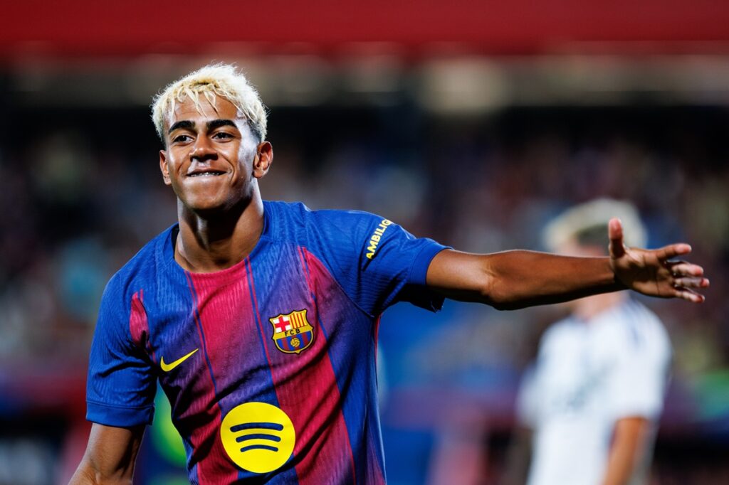 Lamine Yamal to sell his autograph online « Euro Weekly News