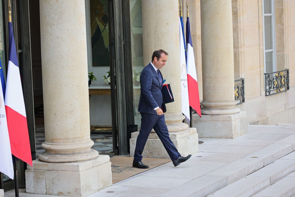 France’s new cabinet faces backlash « Euro Weekly News