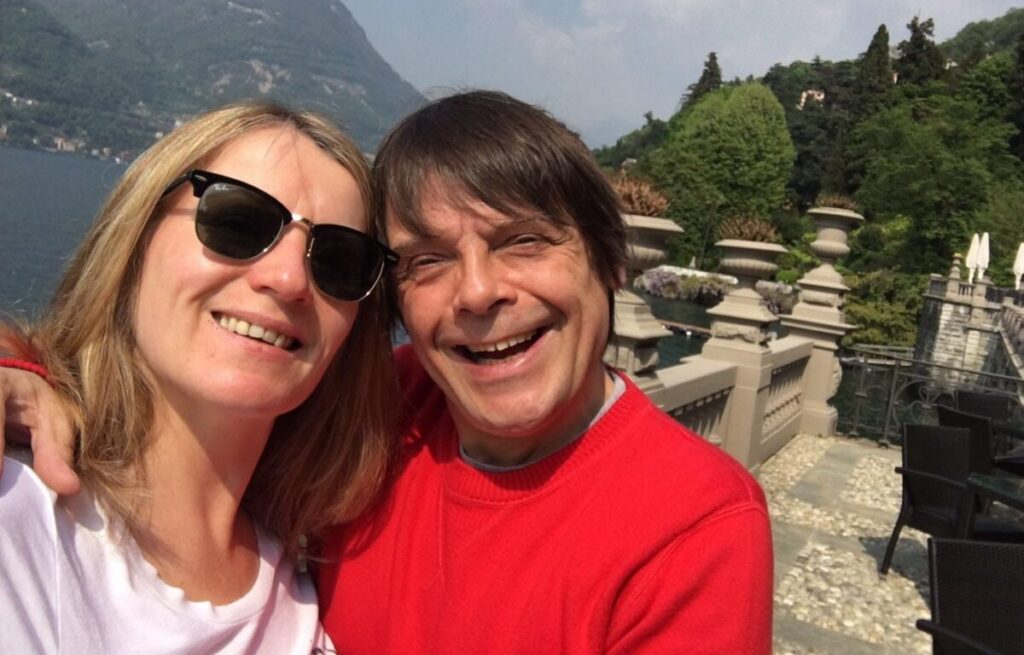 UK music scene mourns Stone Roses’ Gary ‘Mani’ Mounfield passing at 63 ...