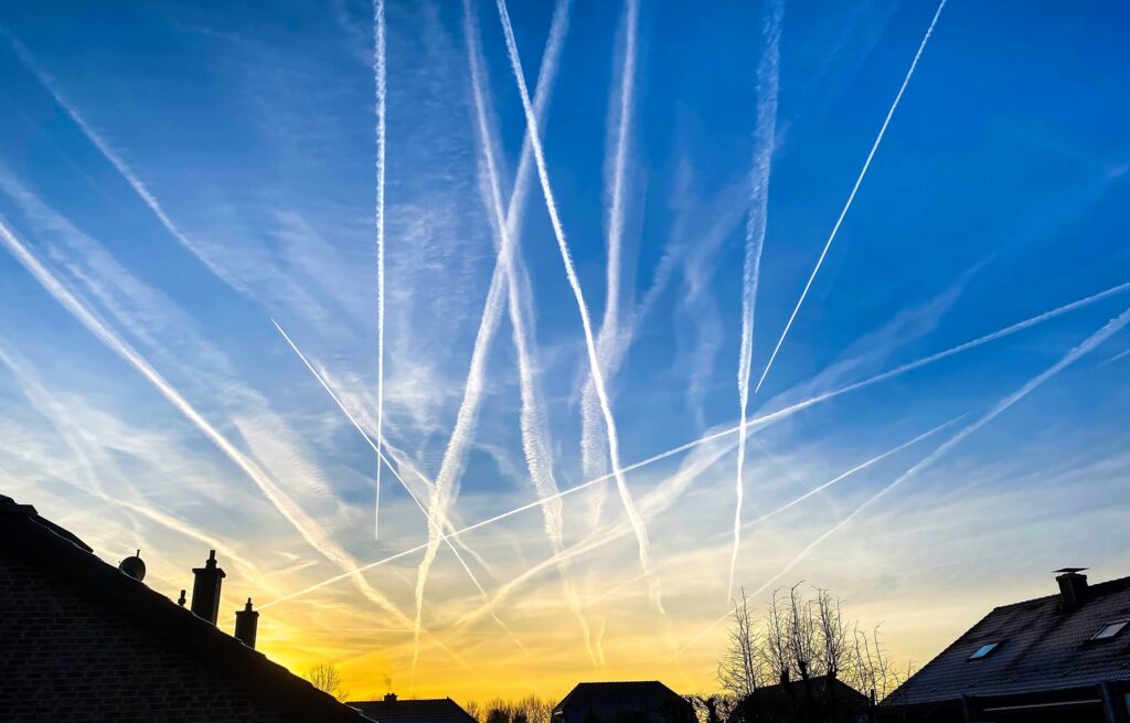 Do governments ‘spray the sky’? Scientists answer Tucker Carlson’s ...