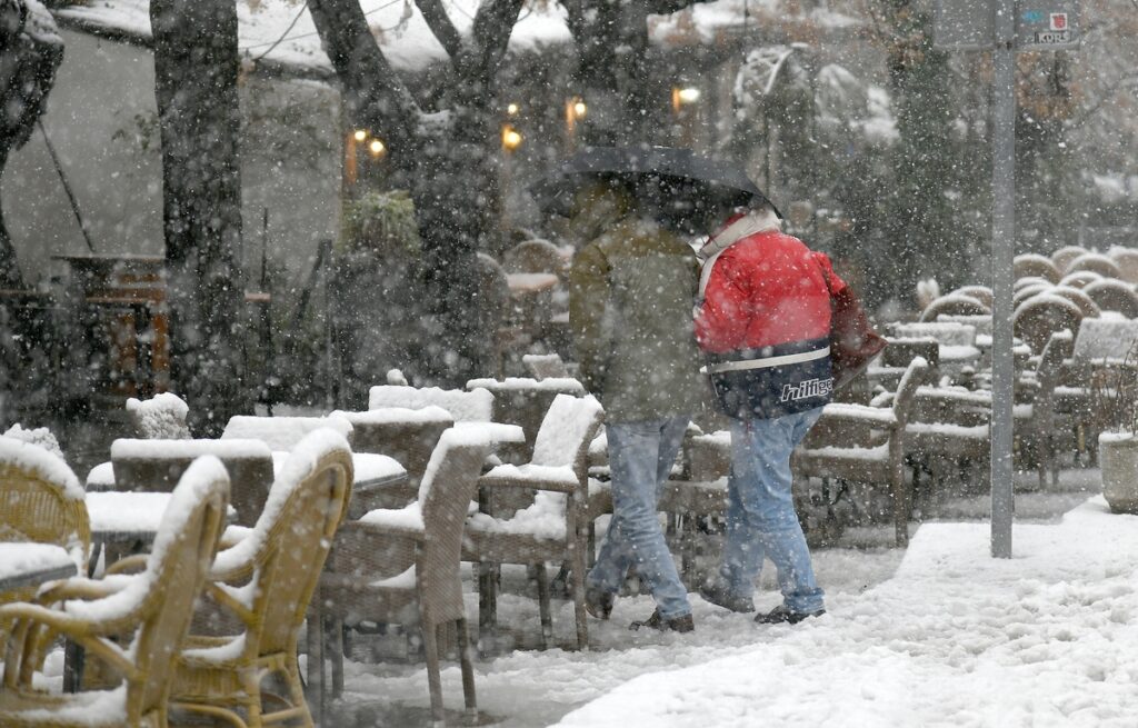 Mediterranean extreme cold & snow in icy winds « Euro Weekly News
