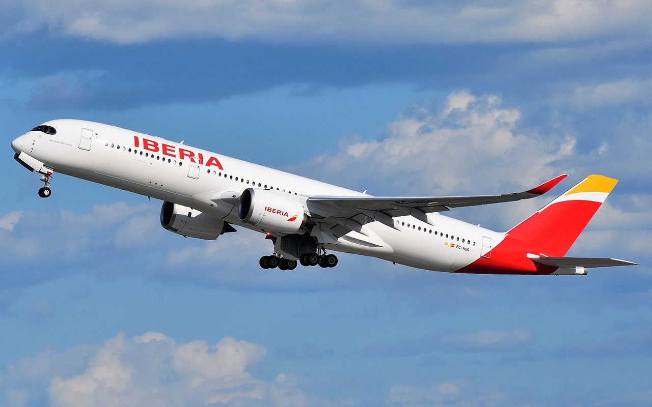 Iberia extends Caracas flights suspension amid new Venezuelan airspace ...