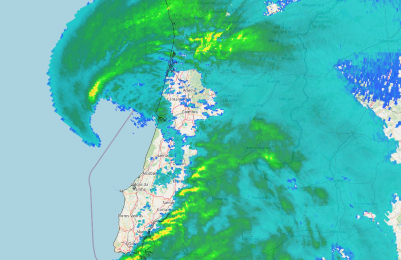 Red weather warnings across coastal Portugal « Euro Weekly News