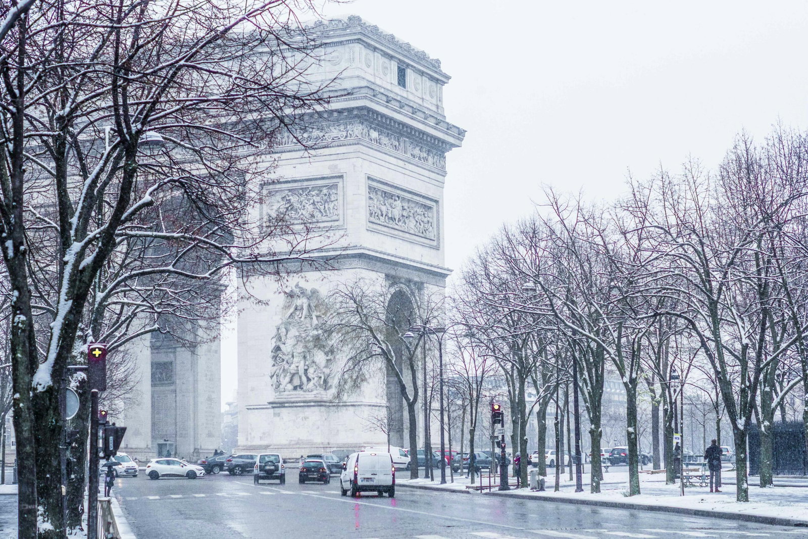 Six dead and hundreds of passengers stranded in European cold snap ...