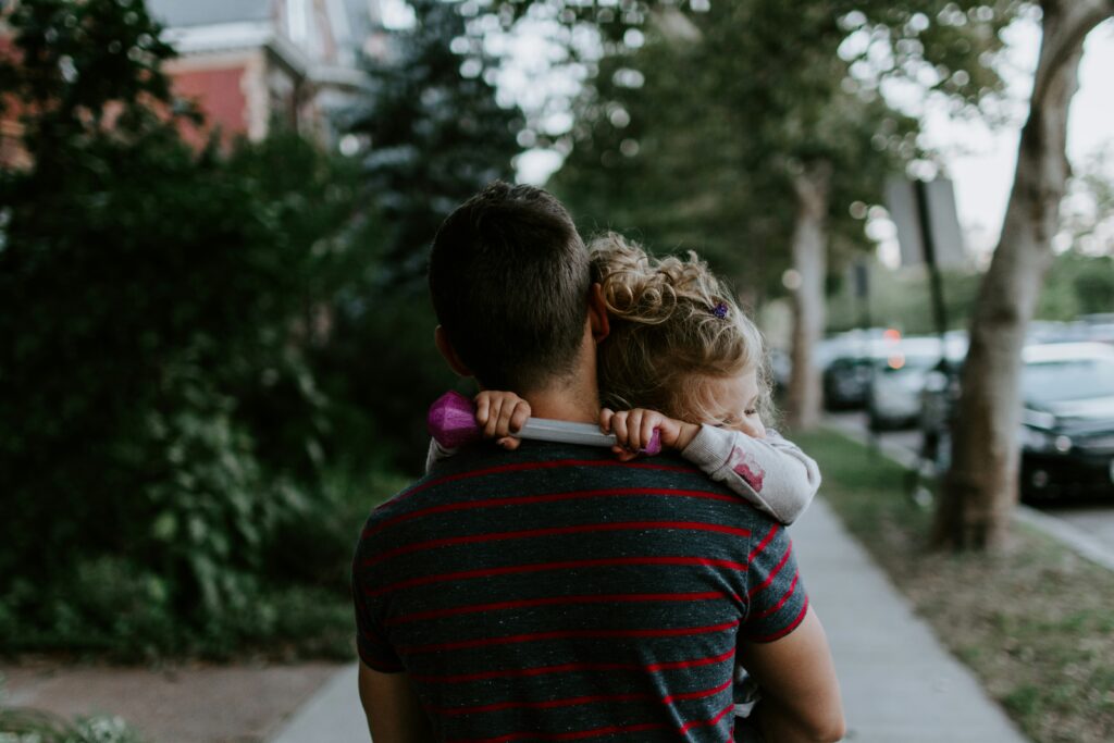 UK government expands parental leave rights for bereaved fathers « Euro ...