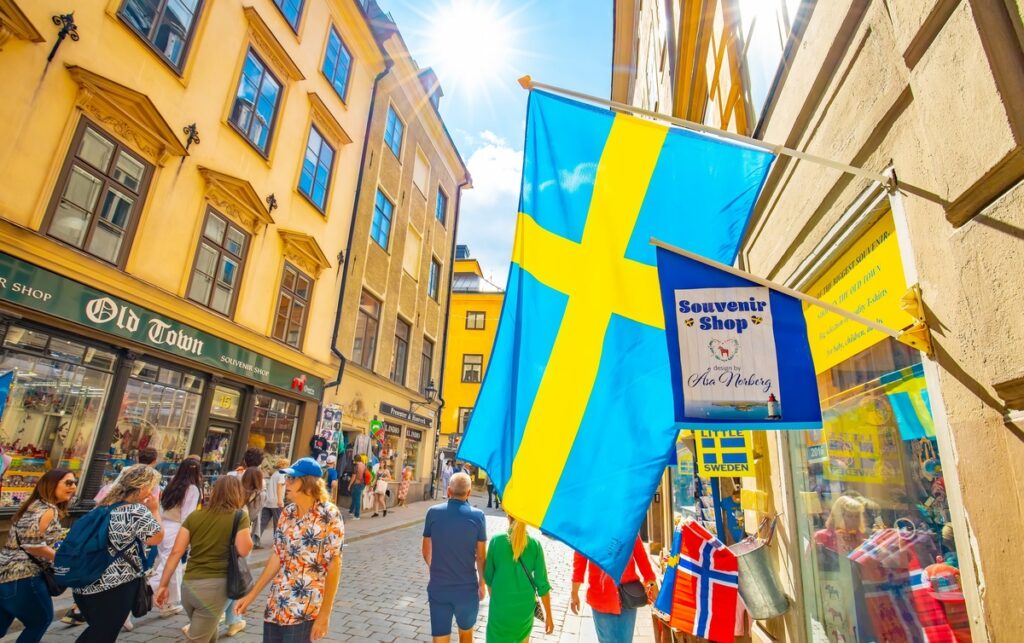 Anyone can check a neighbour’s income in Sweden « Euro Weekly News