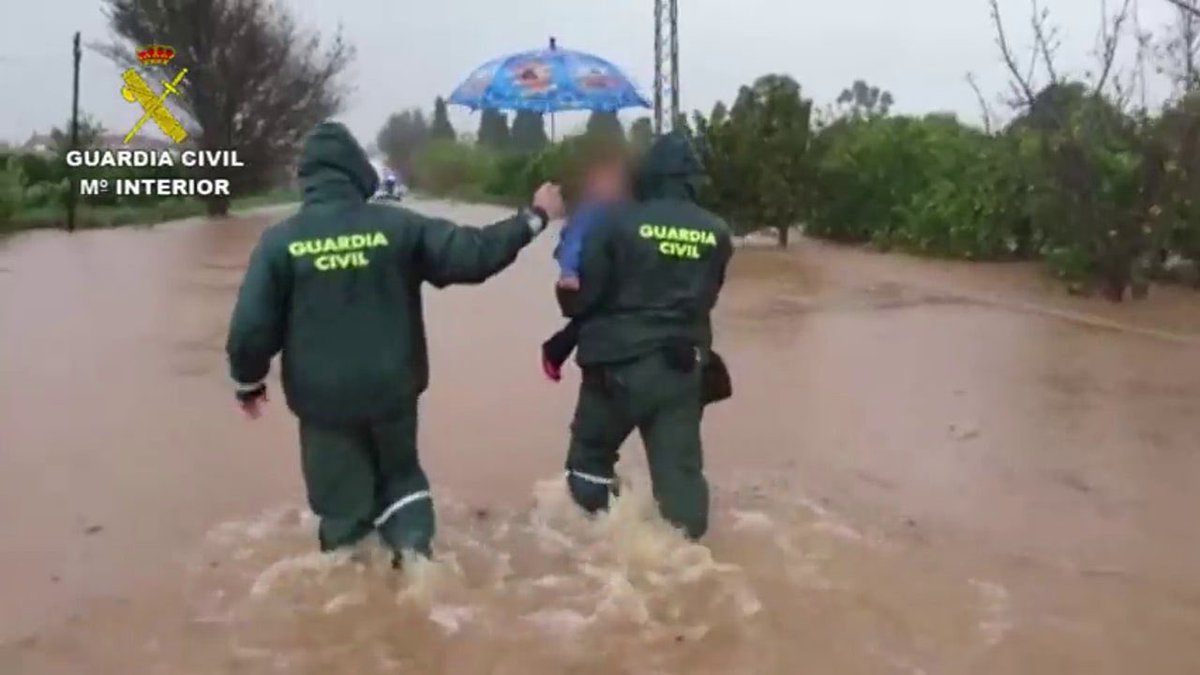 VIDEO: Guardia Civil launches rescue operations as Storm Leonardo ...