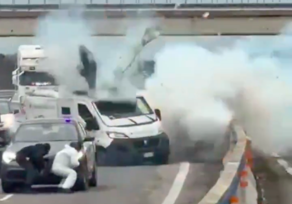 Italian police stop dramatic highway robbery attempt « Euro Weekly News