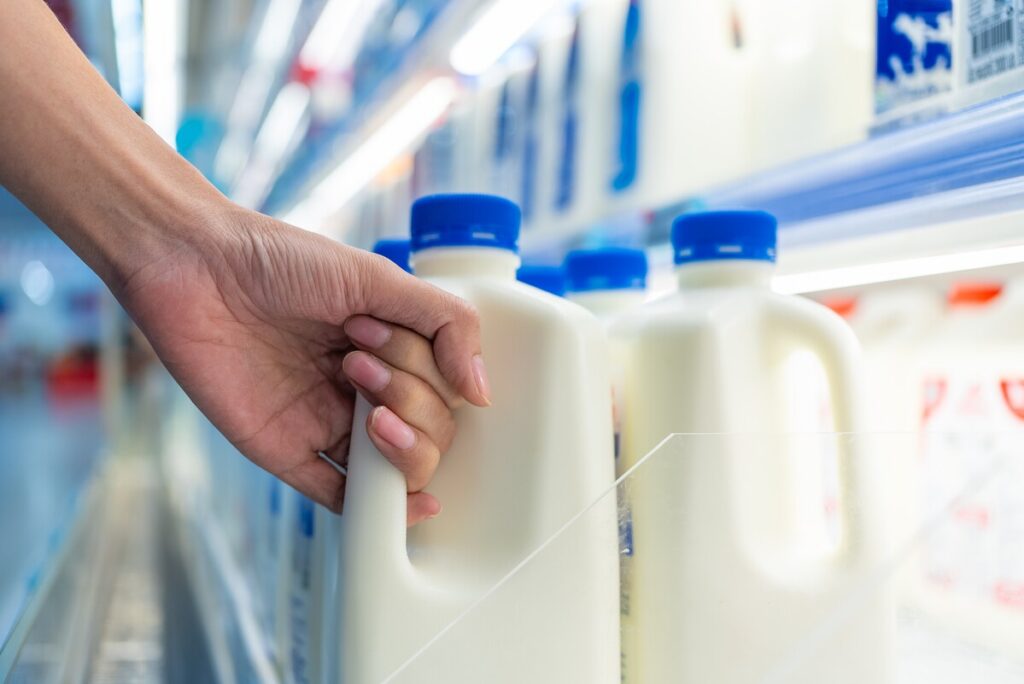 Milk production in danger as storms batter Spain « Euro Weekly News