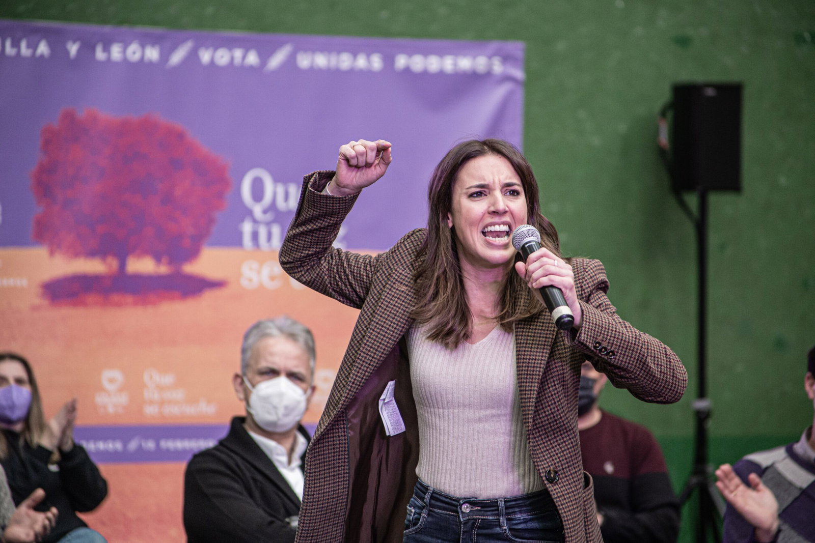 Spain’s far-left leader says ilegal migrant legalisation could boost ...