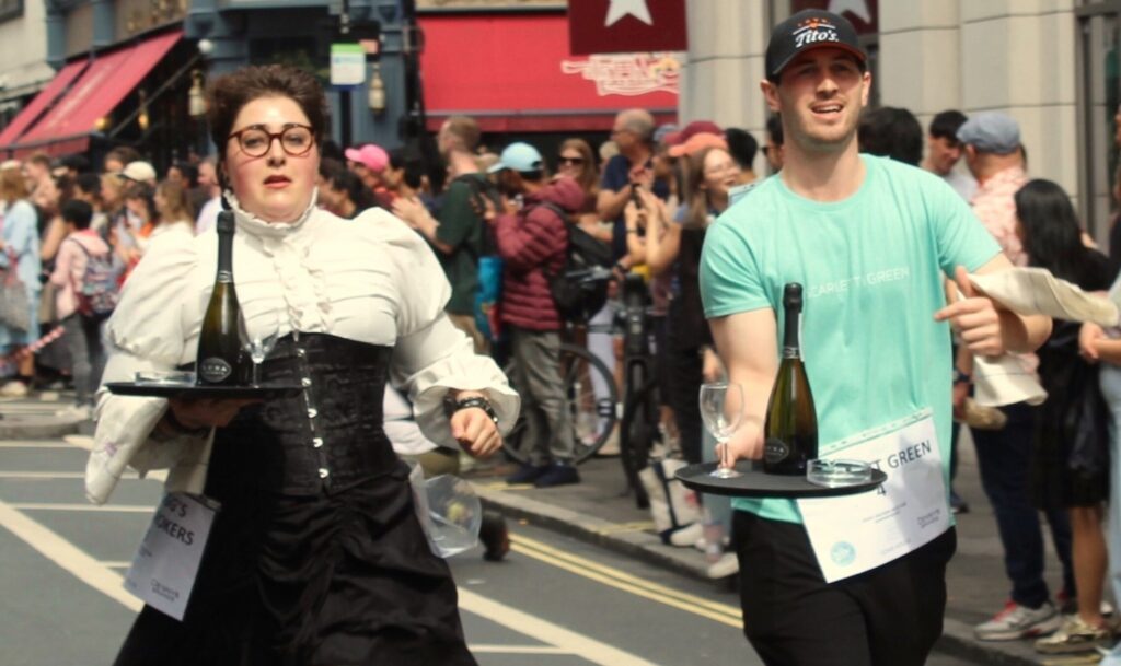 Waiters’ Race returns to La Cala de Mijas « Euro Weekly News