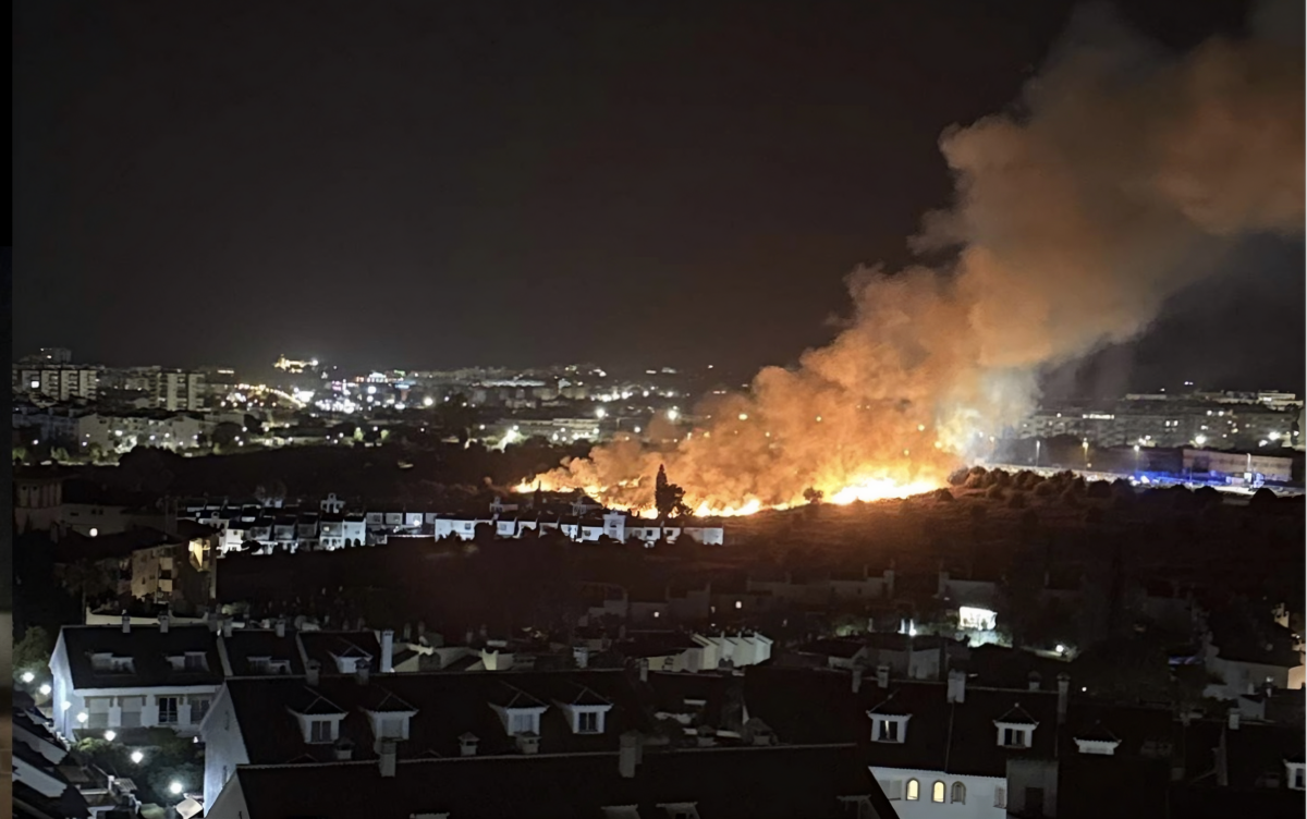 Huge grass fire erupts in Mijas « Euro Weekly News