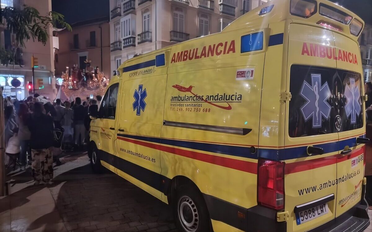 Malaga ambulance driver fined for red light run « Euro Weekly News